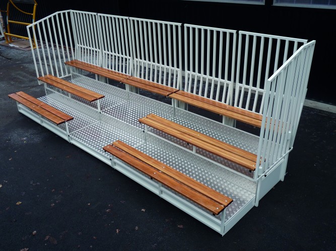 Tribunes mobiles 12/15 places 3 rangées - Sport Nature